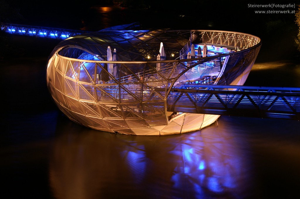 Murinsel in Graz: Schwimmende Sehenswürdigkeit auf der Mur